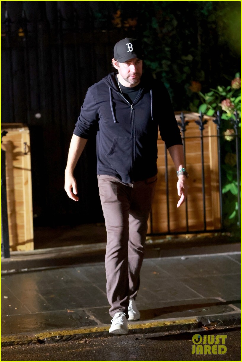 John Krasinski Takes Directing Duties Seriously While Filming New Ryan ...