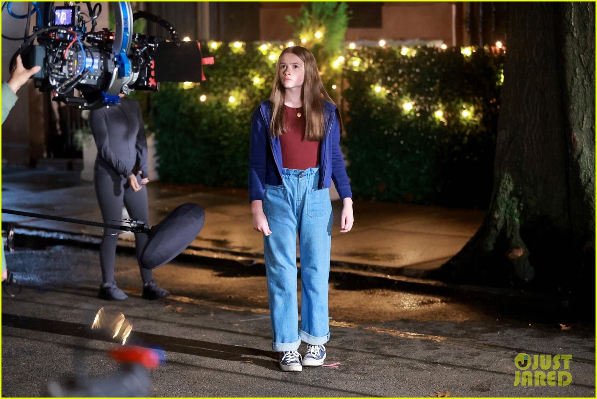 John Krasinski Takes Directing Duties Seriously While Filming New Ryan ...