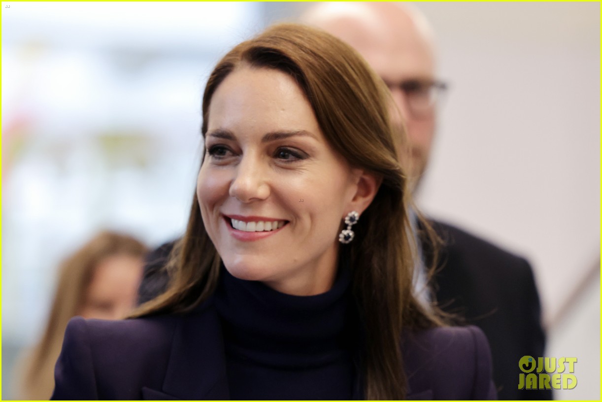 Prince William & Kate Middleton Arrive In Boston Ahead of Earthshot ...