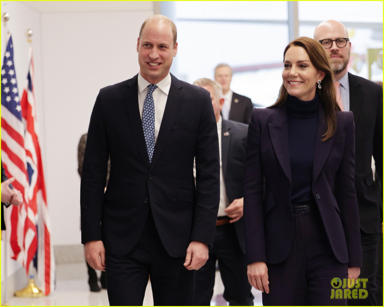 Prince William & Kate Middleton Arrive In Boston Ahead of Earthshot Prize Ceremony 2022: Photo ...