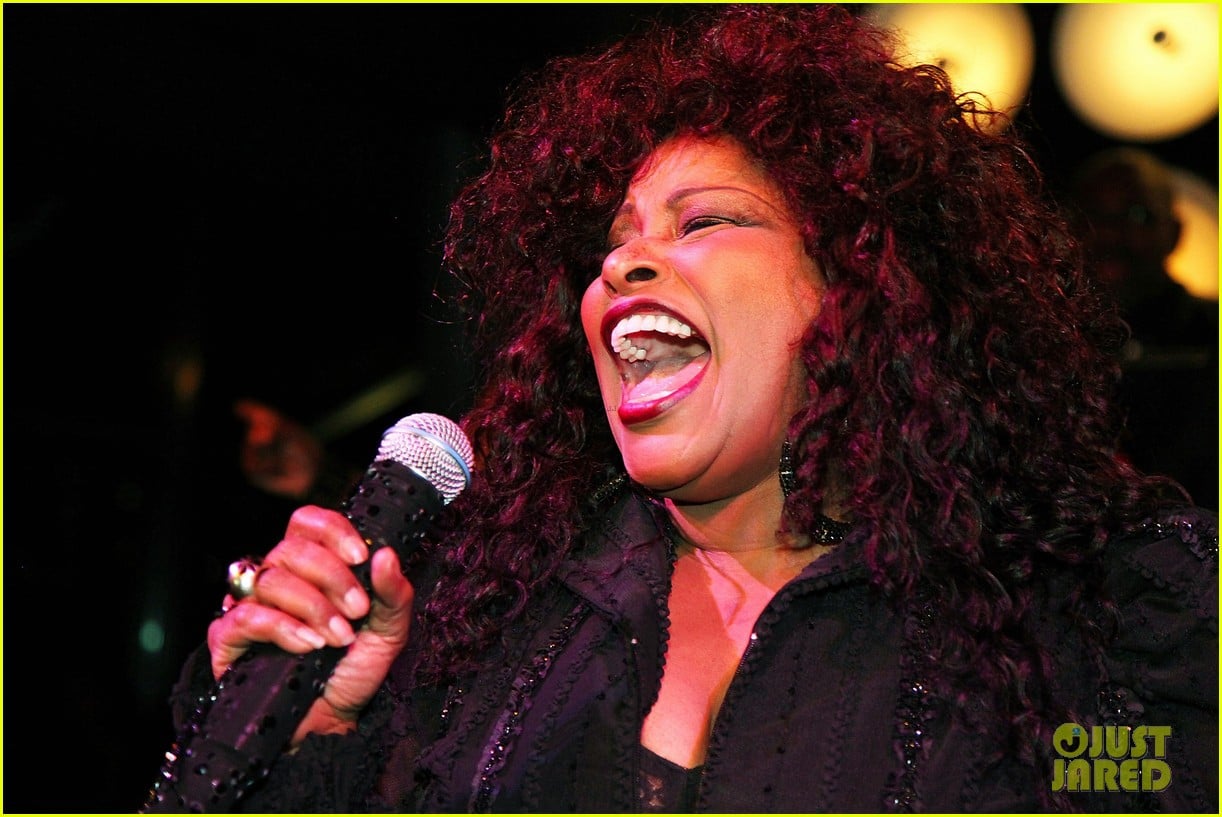 Chaka Khan Slams Singers Who Use Auto-Tune, Tells Them to 'Get a Job at ...