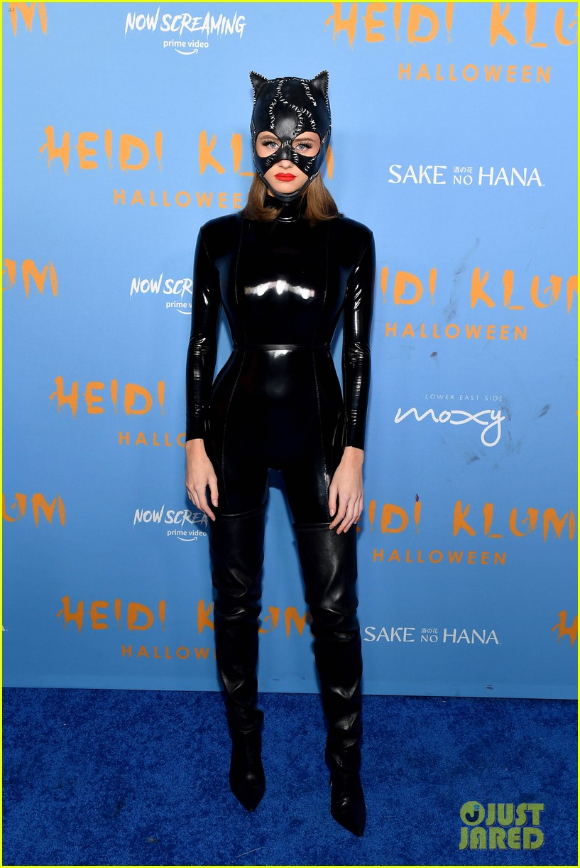 Photo: heidi klum halloween costume worm 44 | Photo 4848129 | Just Jared