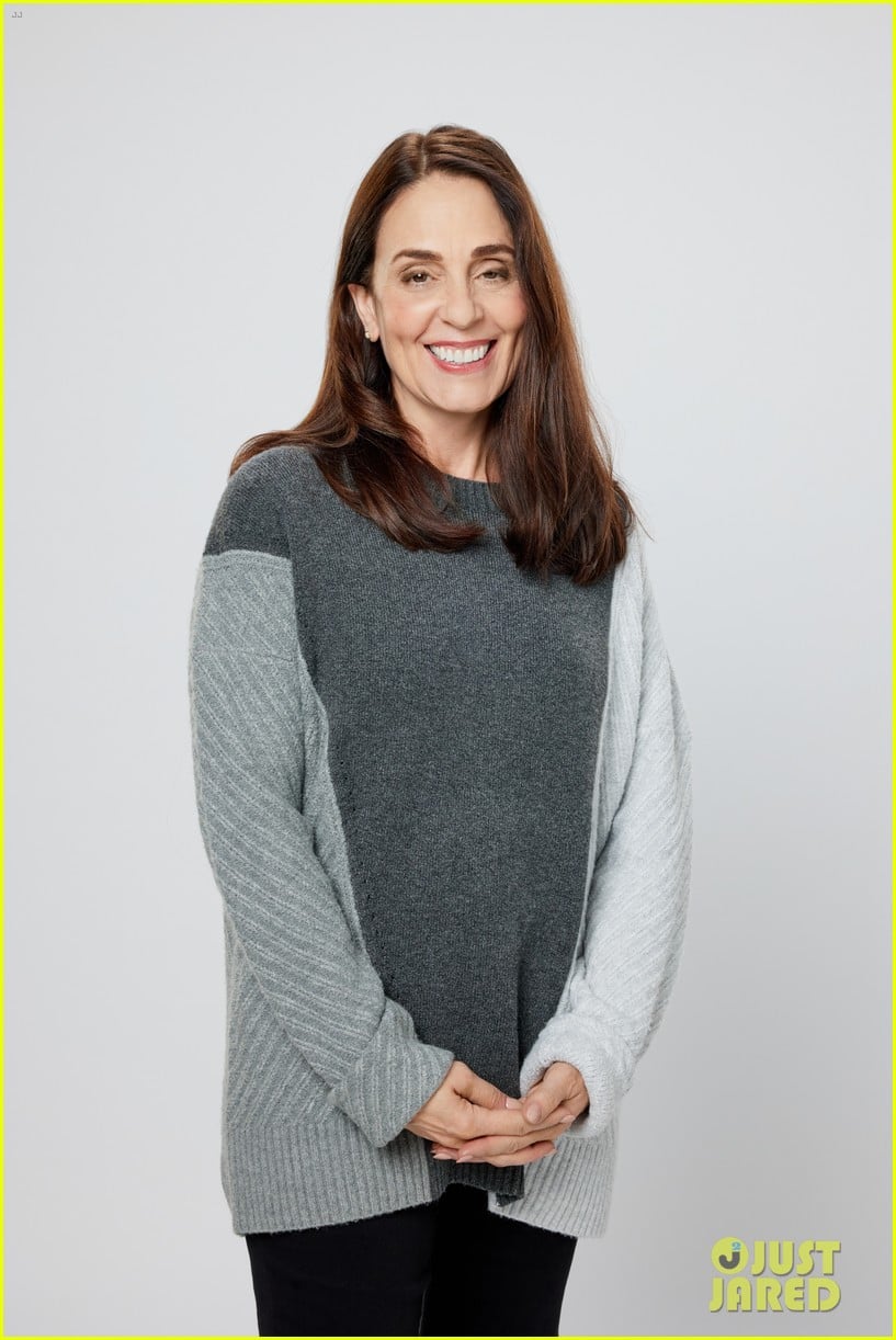 Taylor Cole & Benjamin Ayres Search For Her Long Lost Family in ...