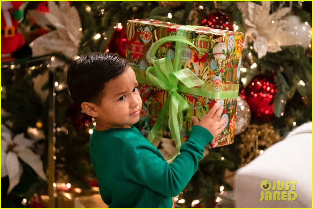 NBC's 'Lopez Vs. Lopez' Stages a 'George Lopez' Show Reunion For ...