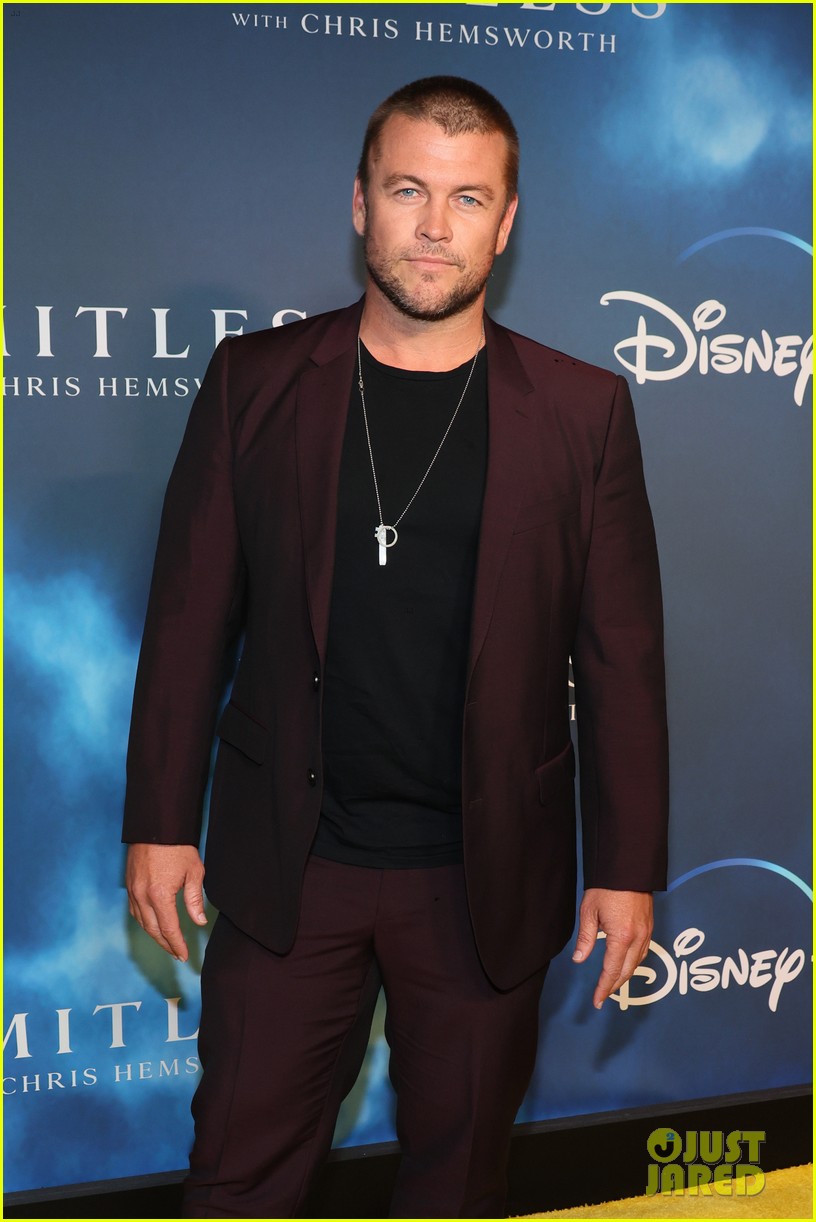 Chris Hemsworth Says He Gets Payback on Brothers Luke & Liam in ...