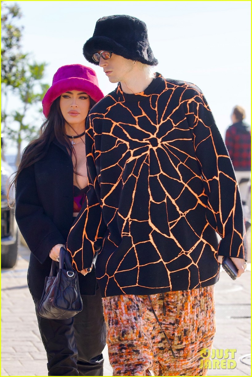Megan Fox & Machine Gun Kelly Show Off Eclectic Style During a Friday ...