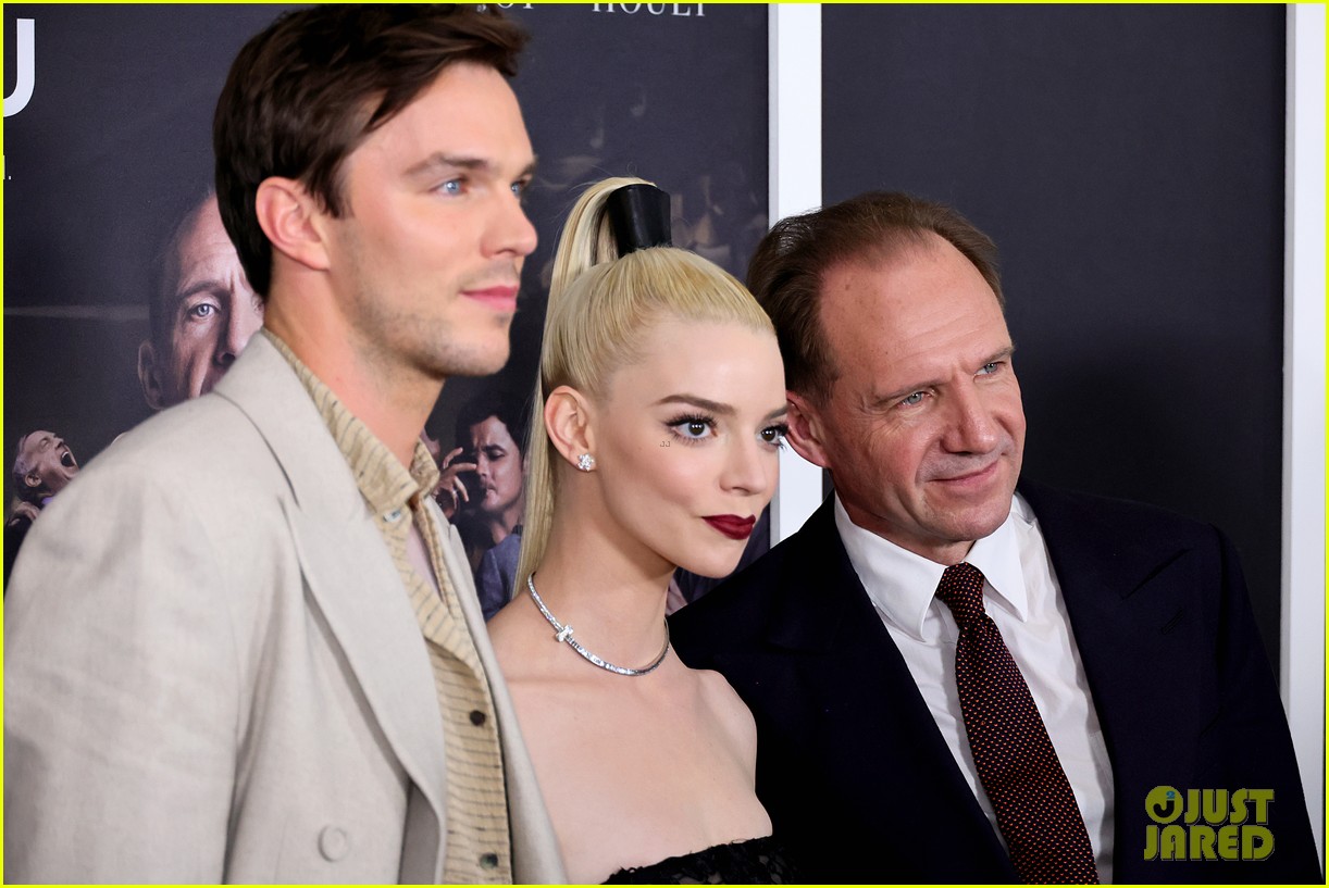 Anya Taylor-Joy Joins 'The Menu' Cast at NYC Premiere - See the Red ...