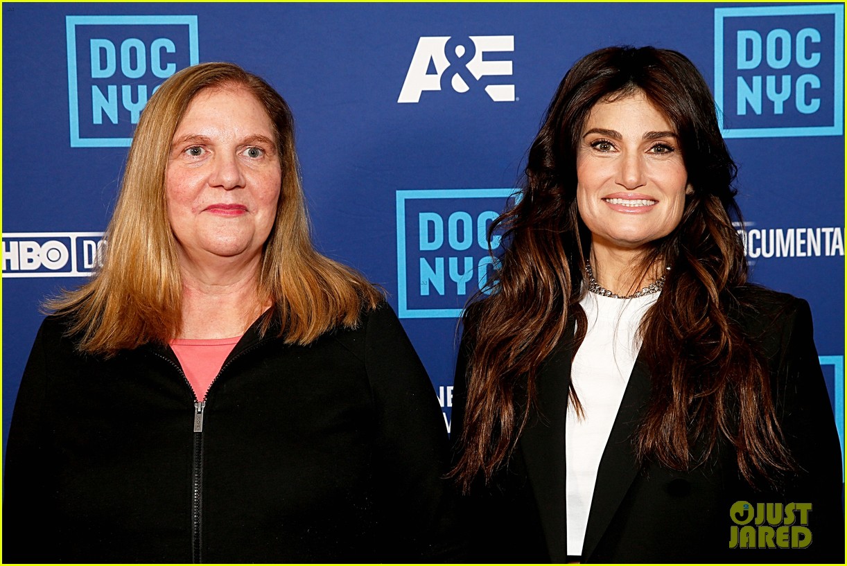 Idina Menzel Premieres 'Which Way To The Stage?' Documentary in NYC ...