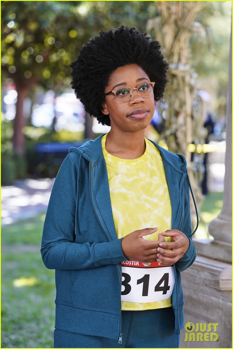 NCIS Star Diona Reasonover Says Mark Harmon Still Comes To The Set ...