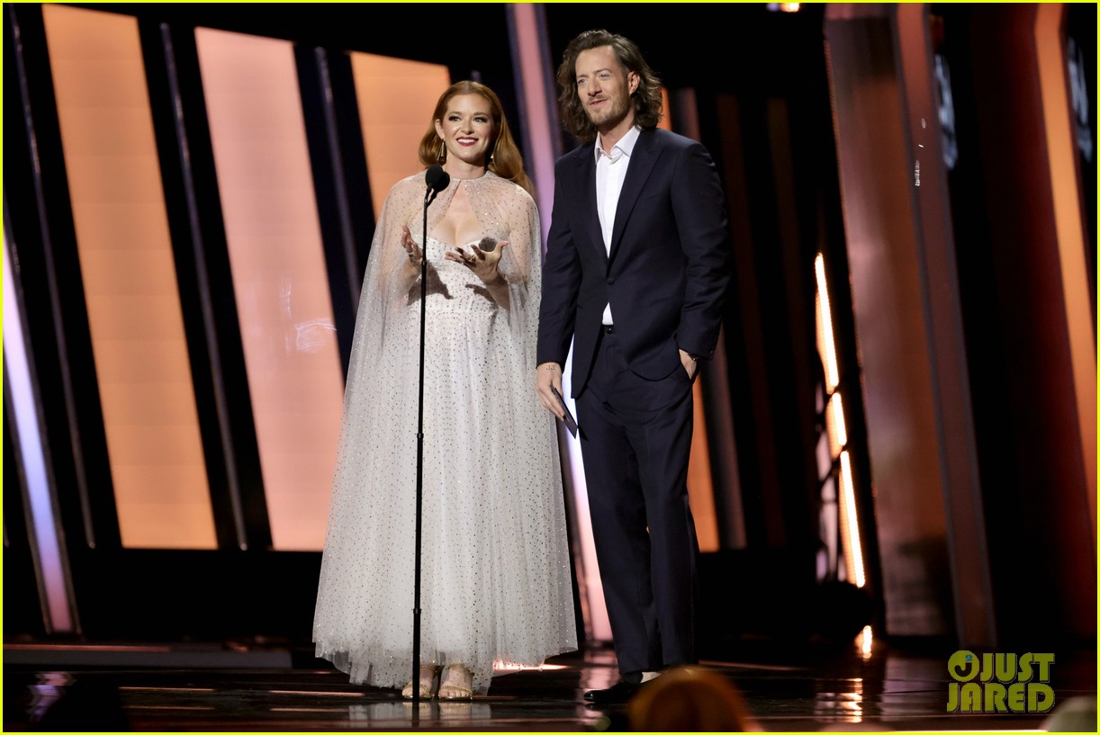 Sarah Drew Dishes On Working With Justin Bruening Again For New ...