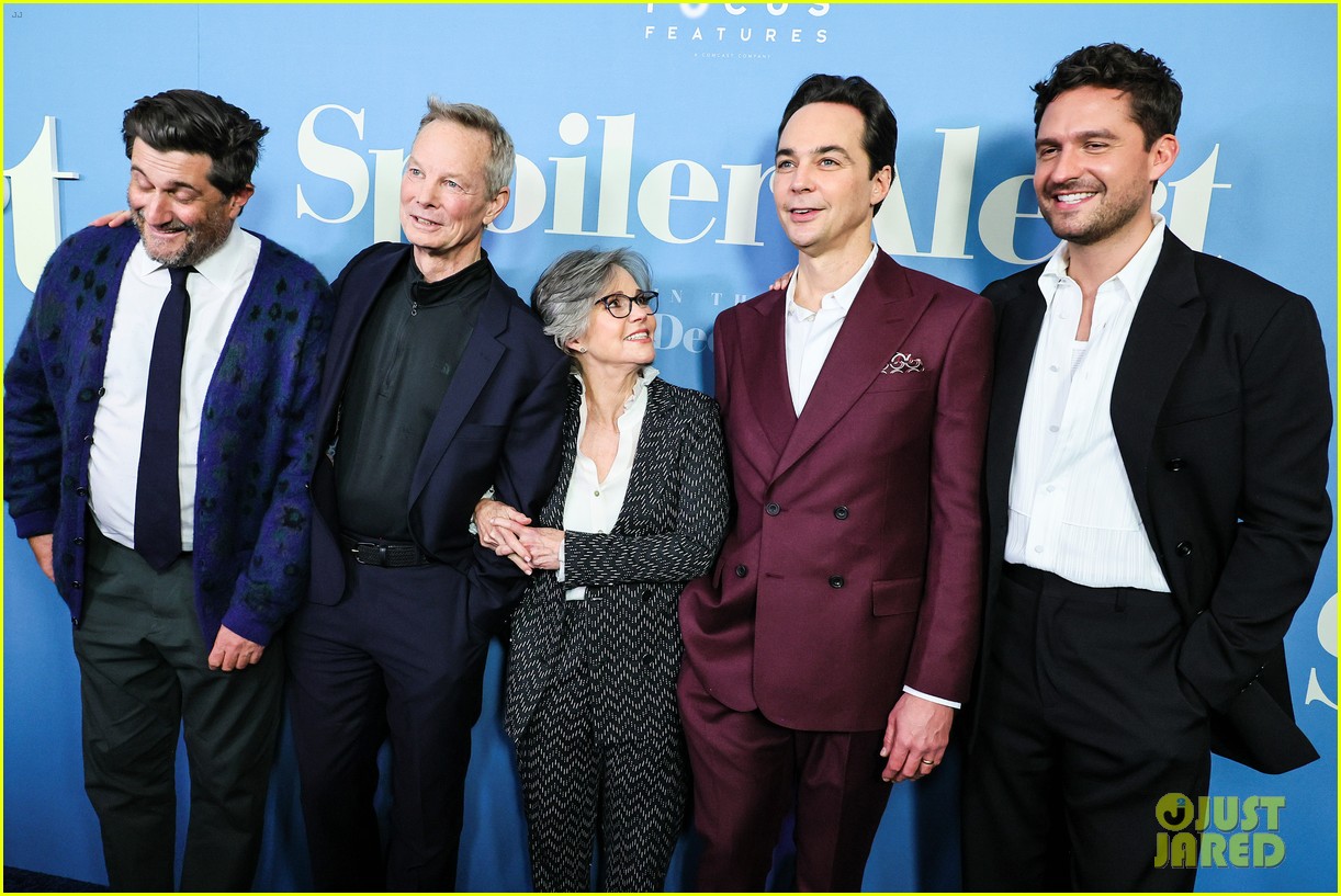 Jim Parsons & Ben Aldridge Suit Up for 'Spoiler Alert' Premiere in NYC ...