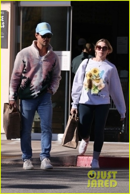 Taylor Lautner & Tay Dome Head to the Store After Returning From ...
