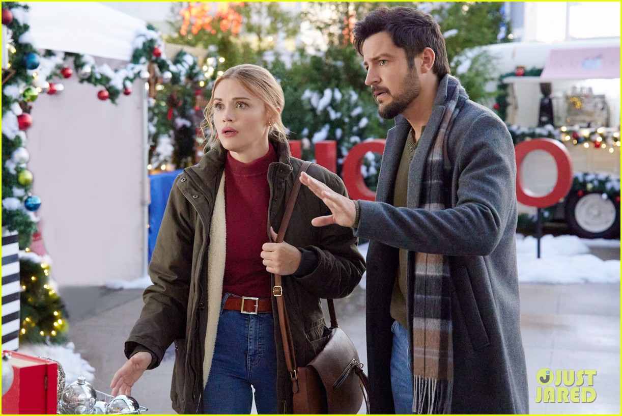 Tyler Hynes Helps Holland Roden Uncover A Mysterious Love Story in ...