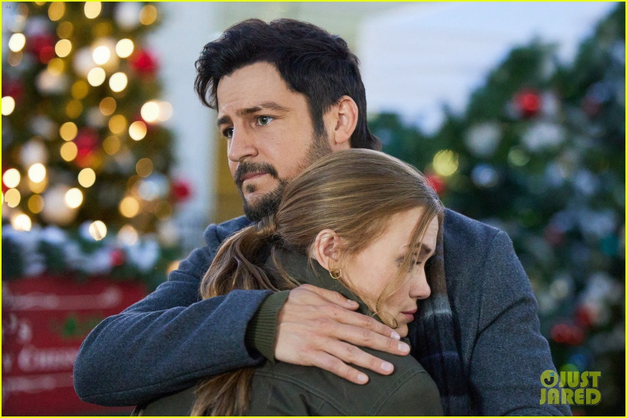 Tyler Hynes Helps Holland Roden Uncover A Mysterious Love Story in ...