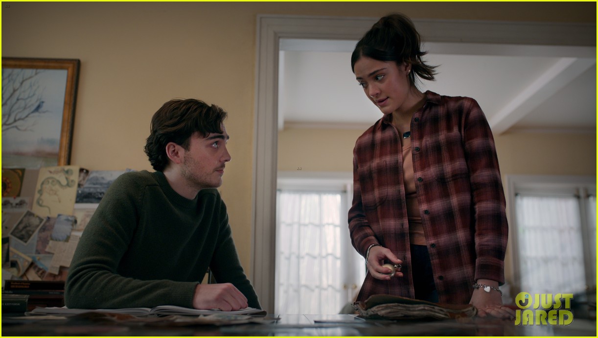 Manifest's New Cal, Ty Doran, Talks About Taking Over The Role & More ...