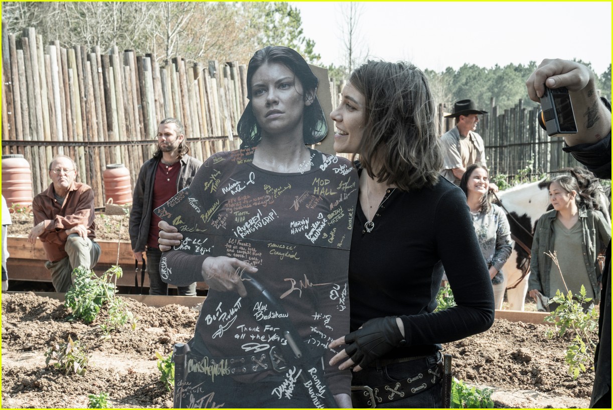 'The Walking Dead' Series Had a Different Original Ending - Alternate ...