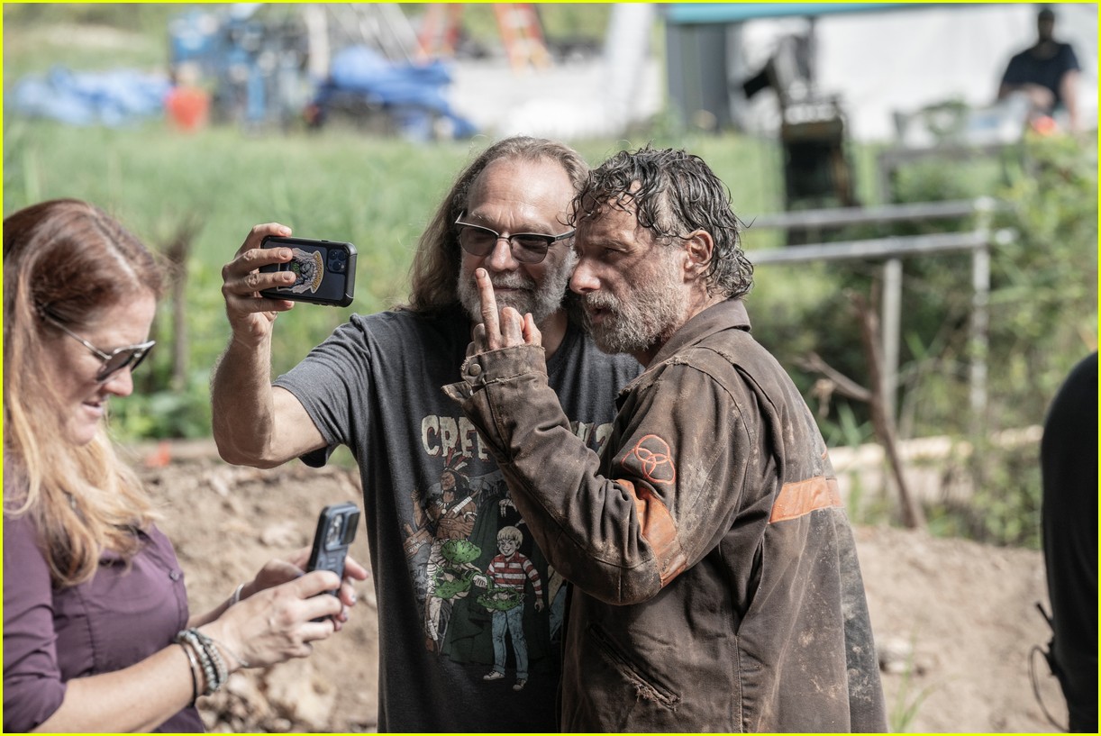 'The Walking Dead' Series Had a Different Original Ending - Alternate ...