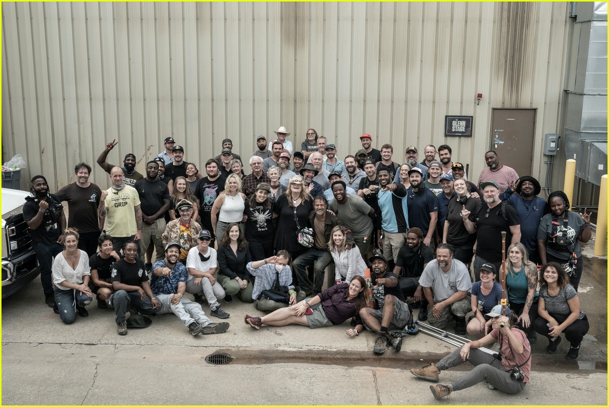 'The Walking Dead' Series Had a Different Original Ending - Alternate ...