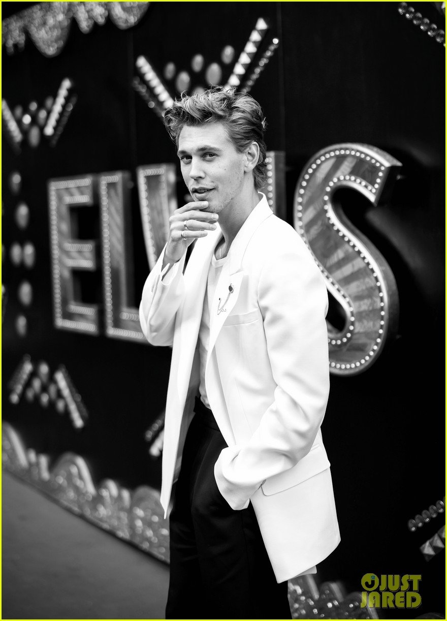 Austin Butler Reveals Who He Consulted Before Accepting 'Saturday Night ...