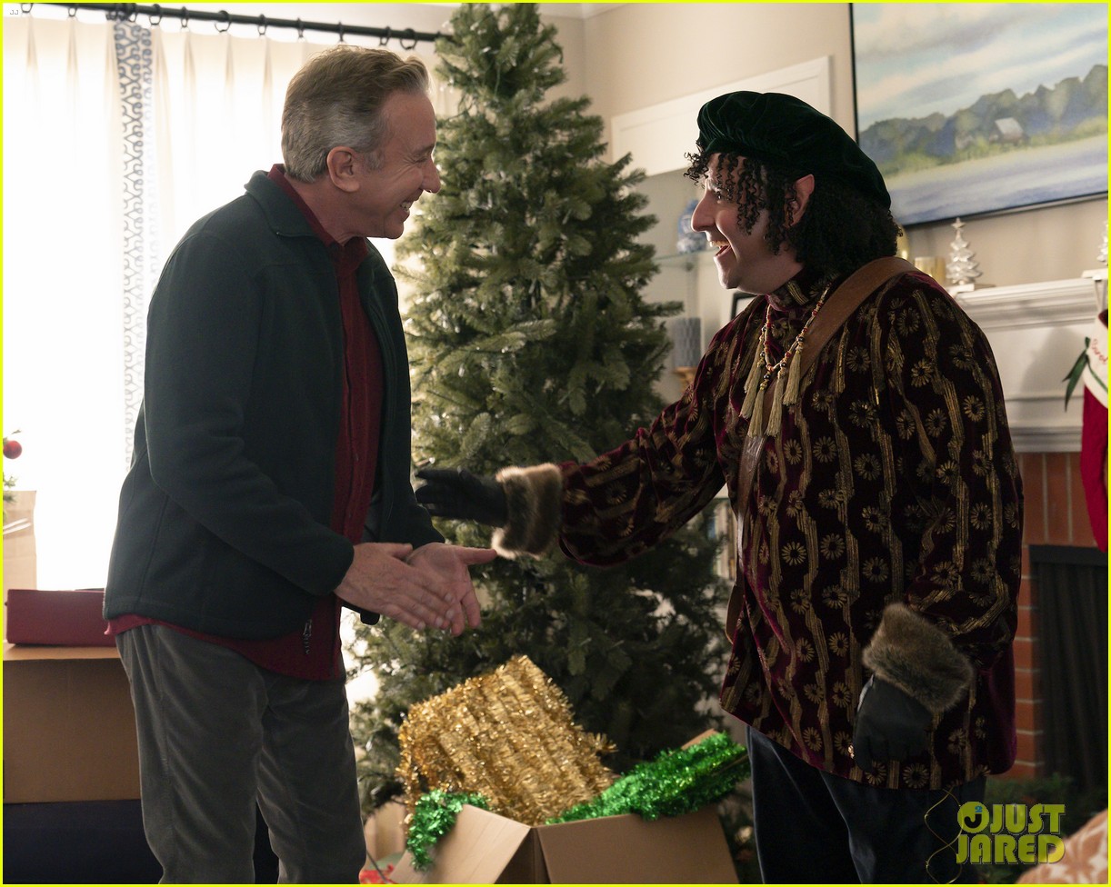 Disney+'s 'The Santa Clauses' Explains Bernard's Absence From North ...