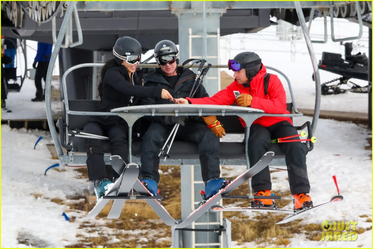 Photo: jeff bezos lauren sanchez aspen holiday 16 | Photo 4876099 ...