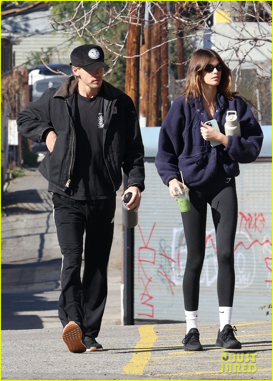 Austin Butler & Girlfriend Kaia Gerber Go for Juice Run in Los Feliz ...