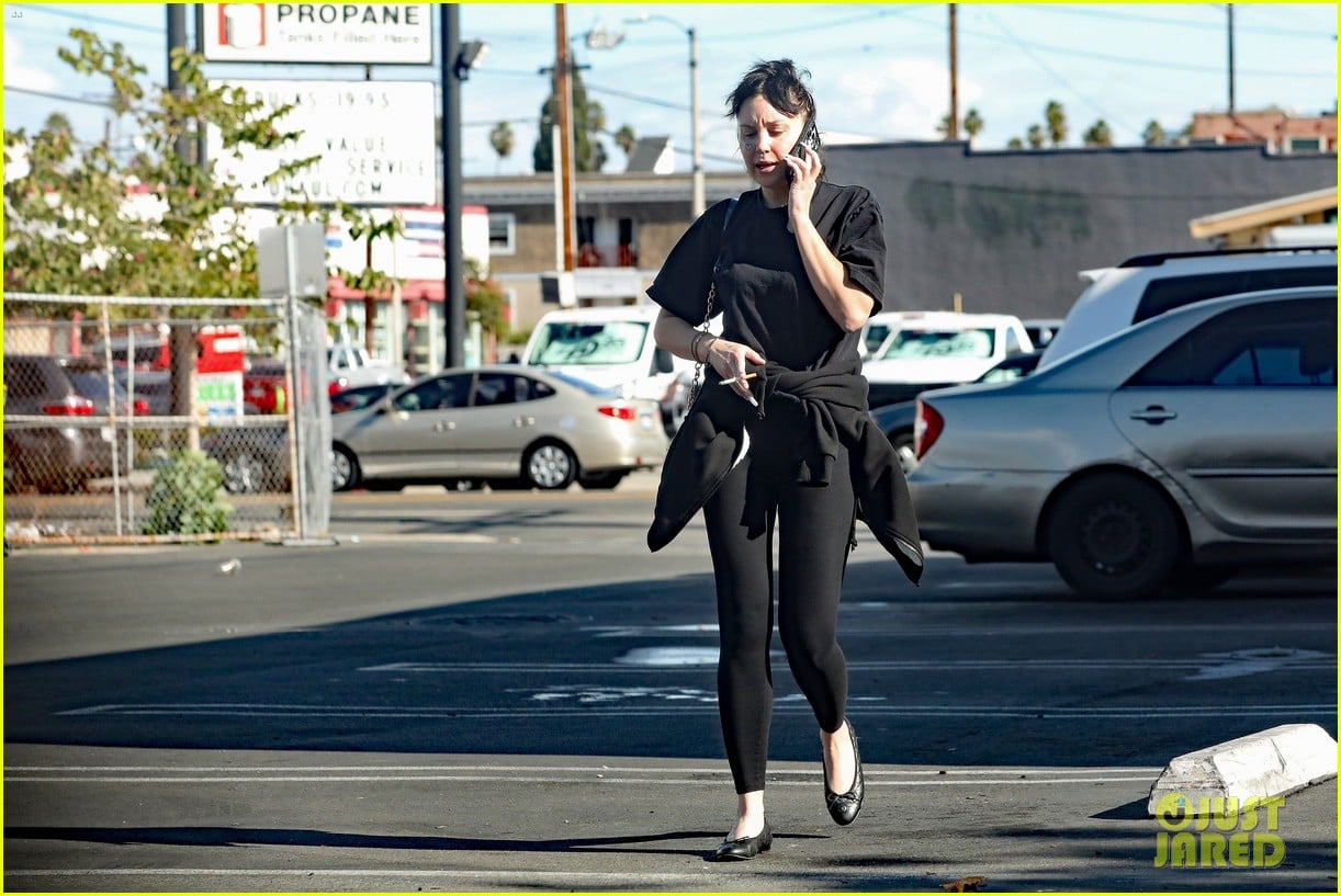 Amanda Bynes Spotted With Shorter & Edgier Haircut in New Photos: Photo ...