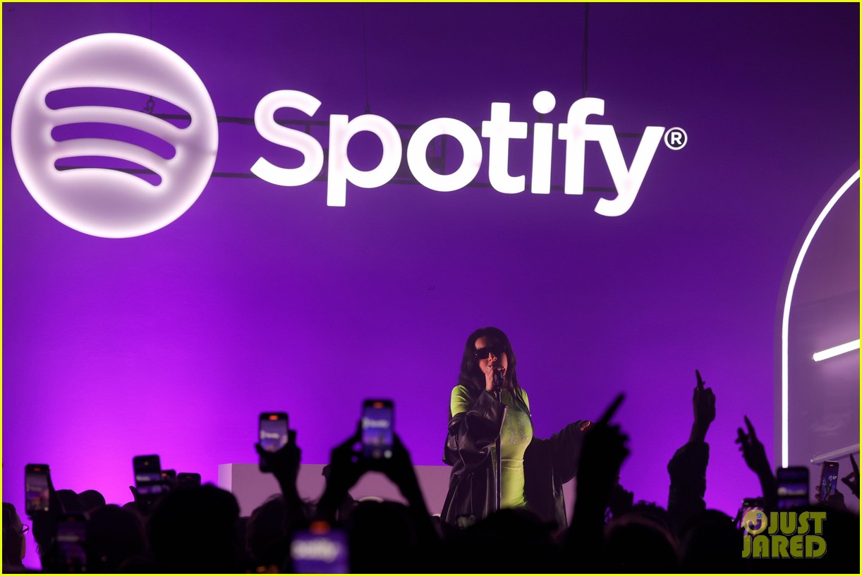 Charli XCX & Paris Hilton Link Up At Spotify's 2022 Wrapped Playground ...
