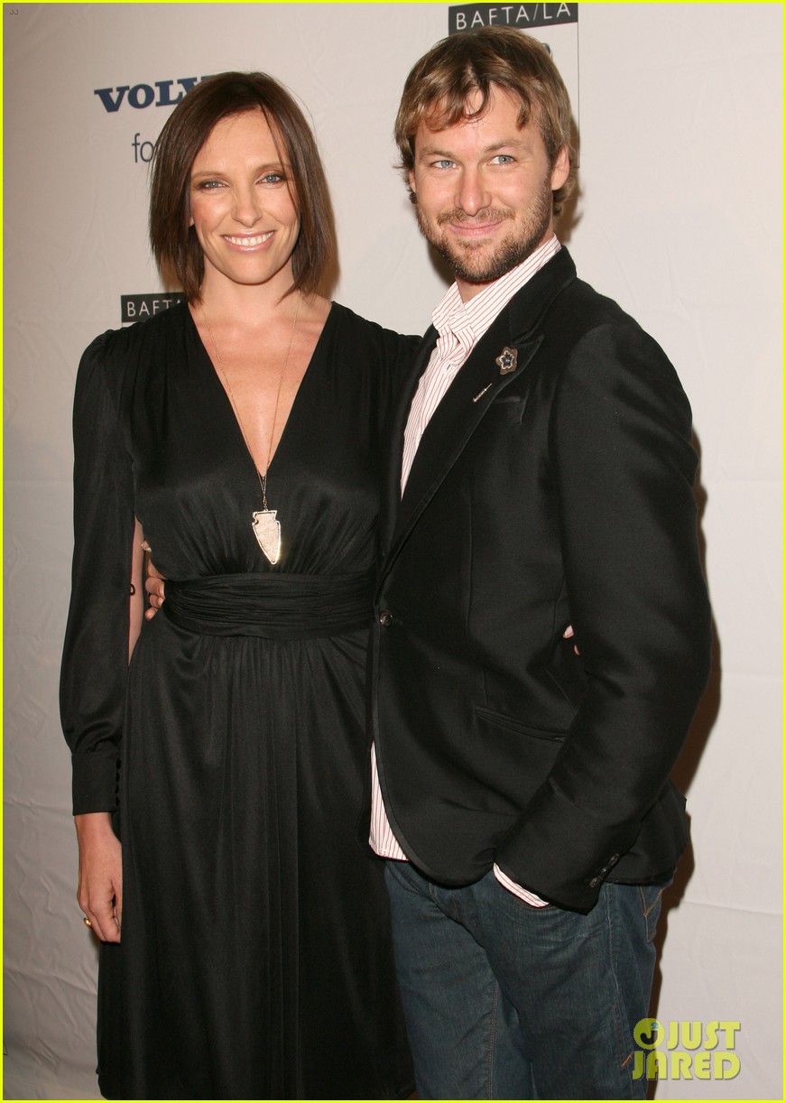 Toni Collette Edits Statement About Her Divorce to Clarify When She ...