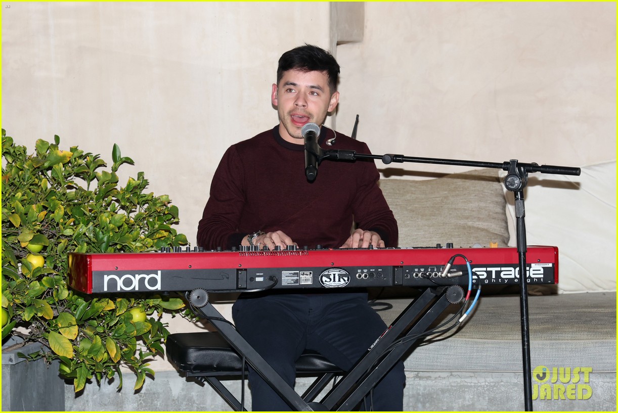 David Archuleta Pens Powerful Response to Email Claiming Fans Walked ...