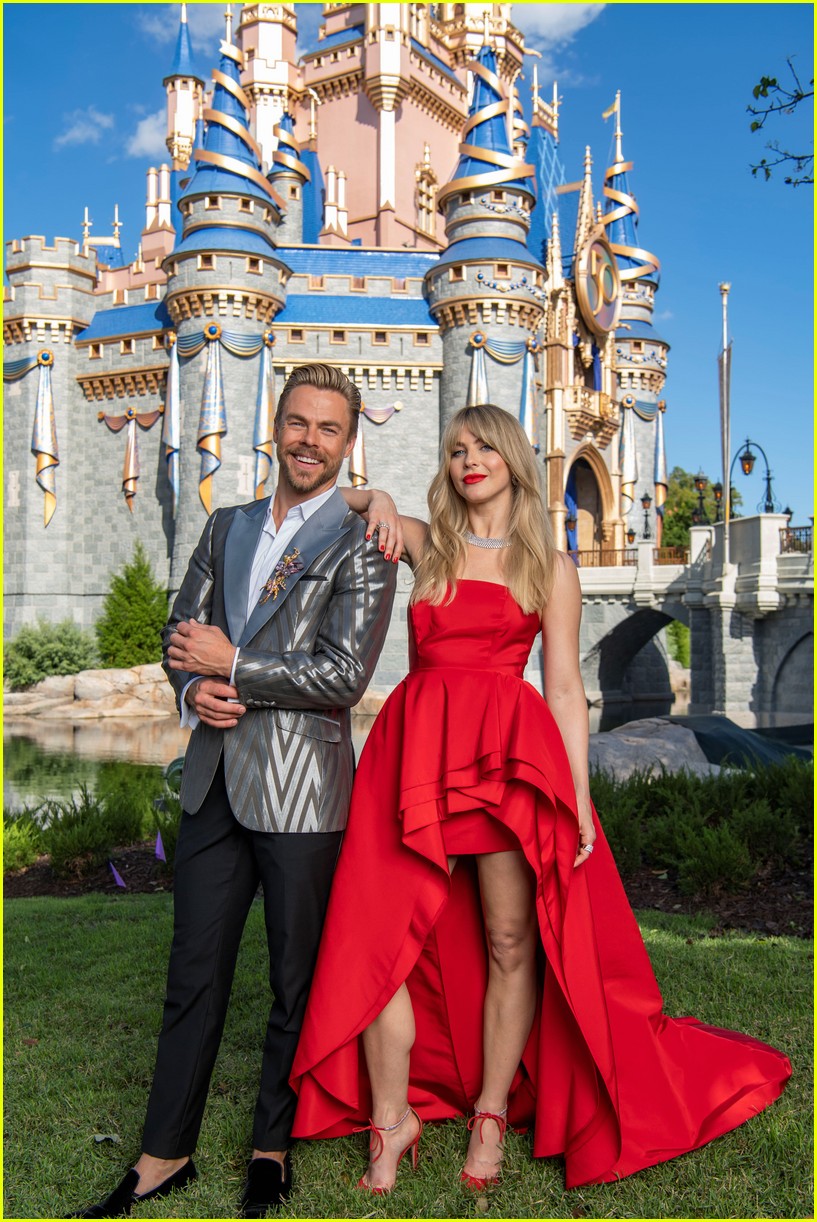 ABC's Disney Magical Christmas Day Parade 2022 - Full Performers ...