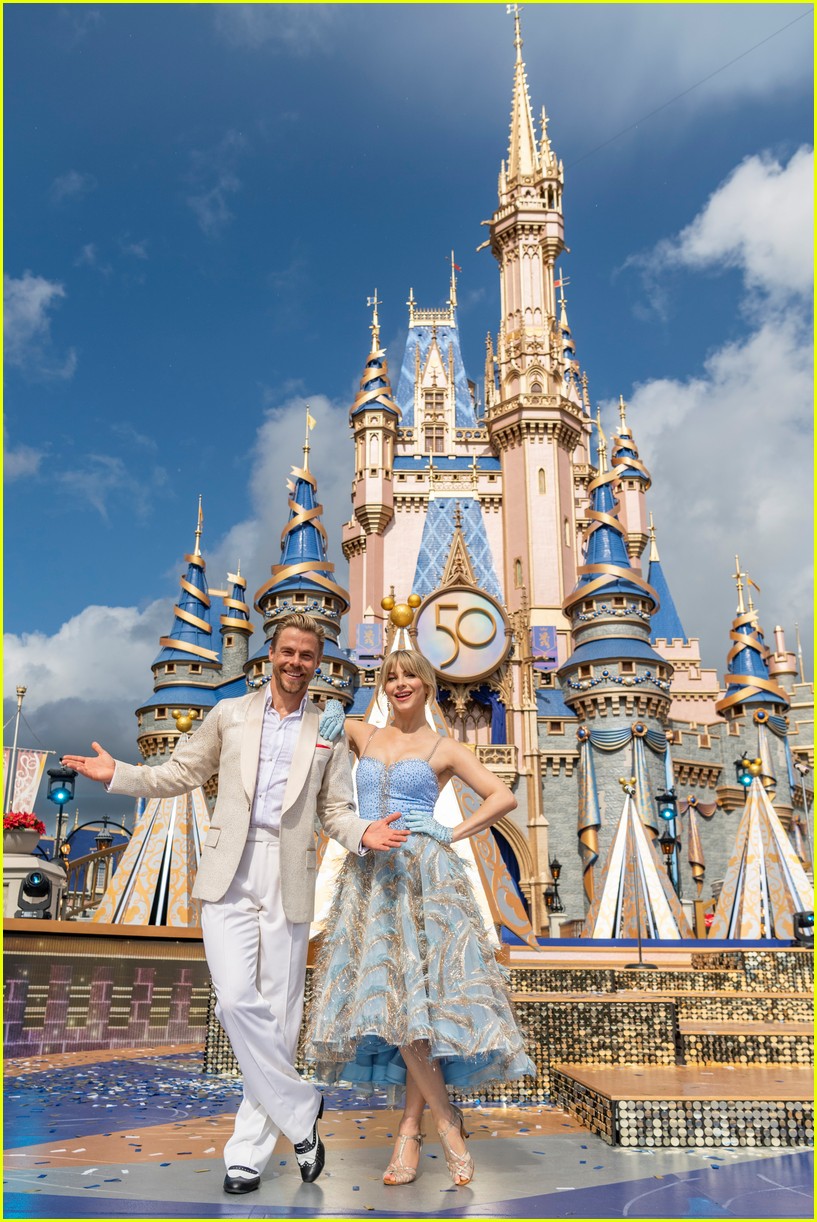 ABC's Disney Magical Christmas Day Parade 2022 - Full Performers ...