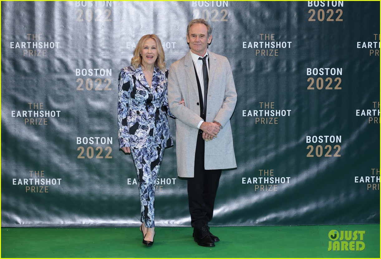 Chloe & Halle Bailey Join Rami Malek & More at Earthshot Prize 2022 in ...