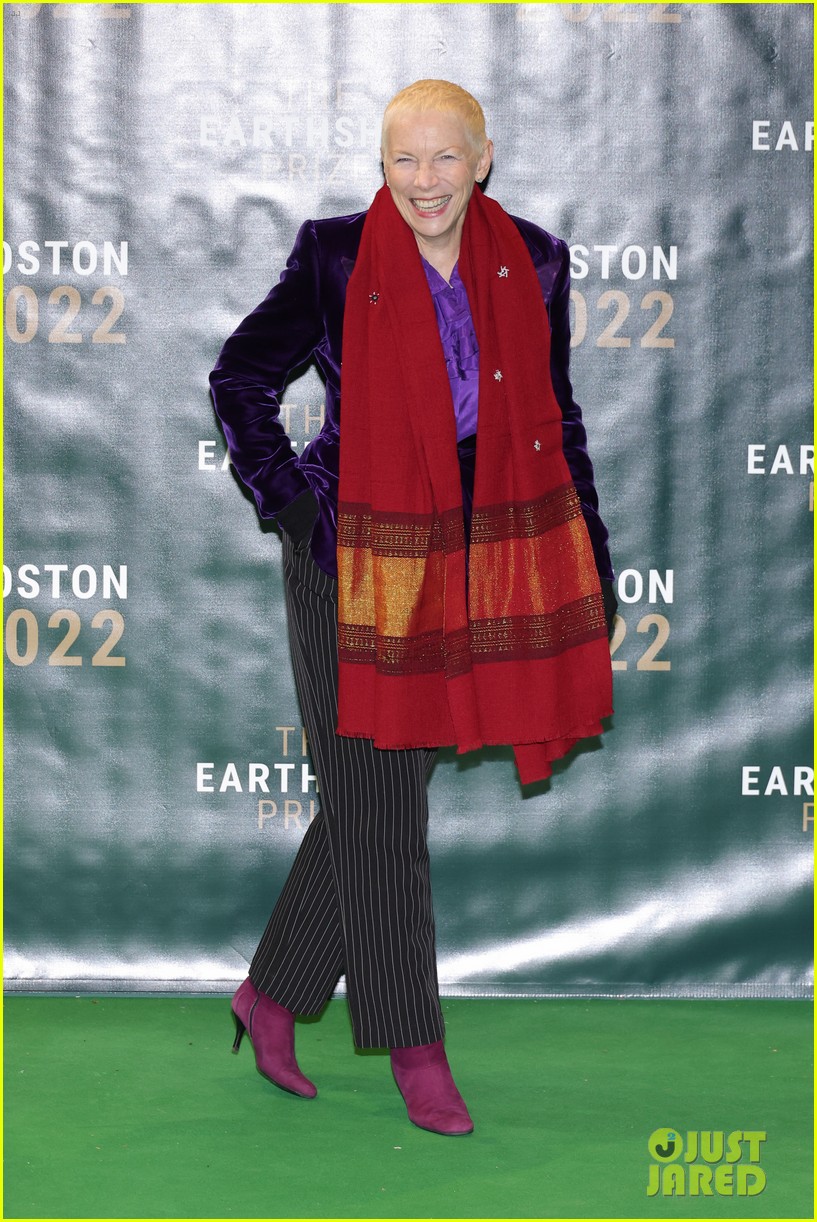 Chloe & Halle Bailey Join Rami Malek & More at Earthshot Prize 2022 in ...