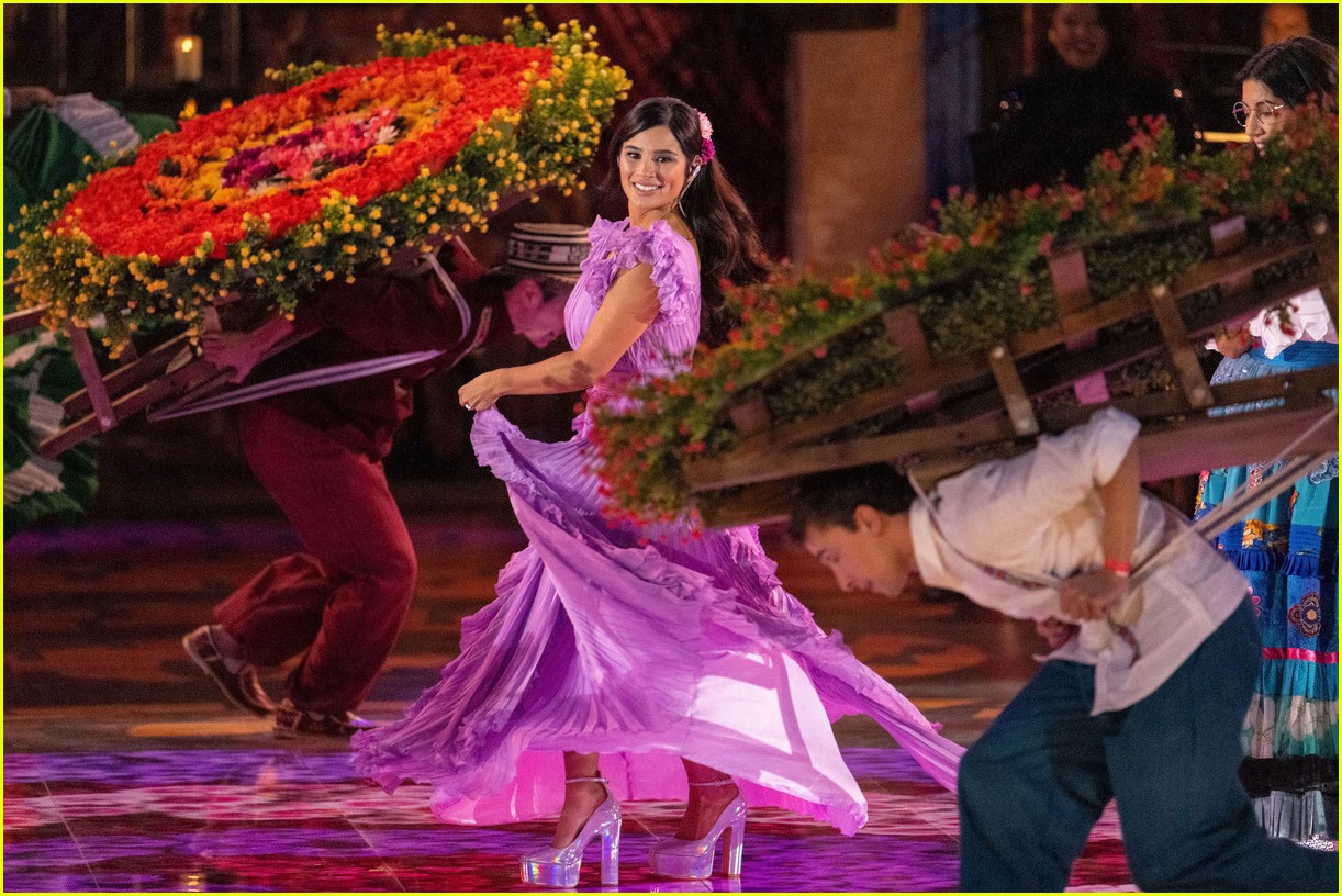 'Encanto at the Hollywood Bowl' Disney+ Special - Full Cast, Trailer & Photos Revealed!: Photo ...