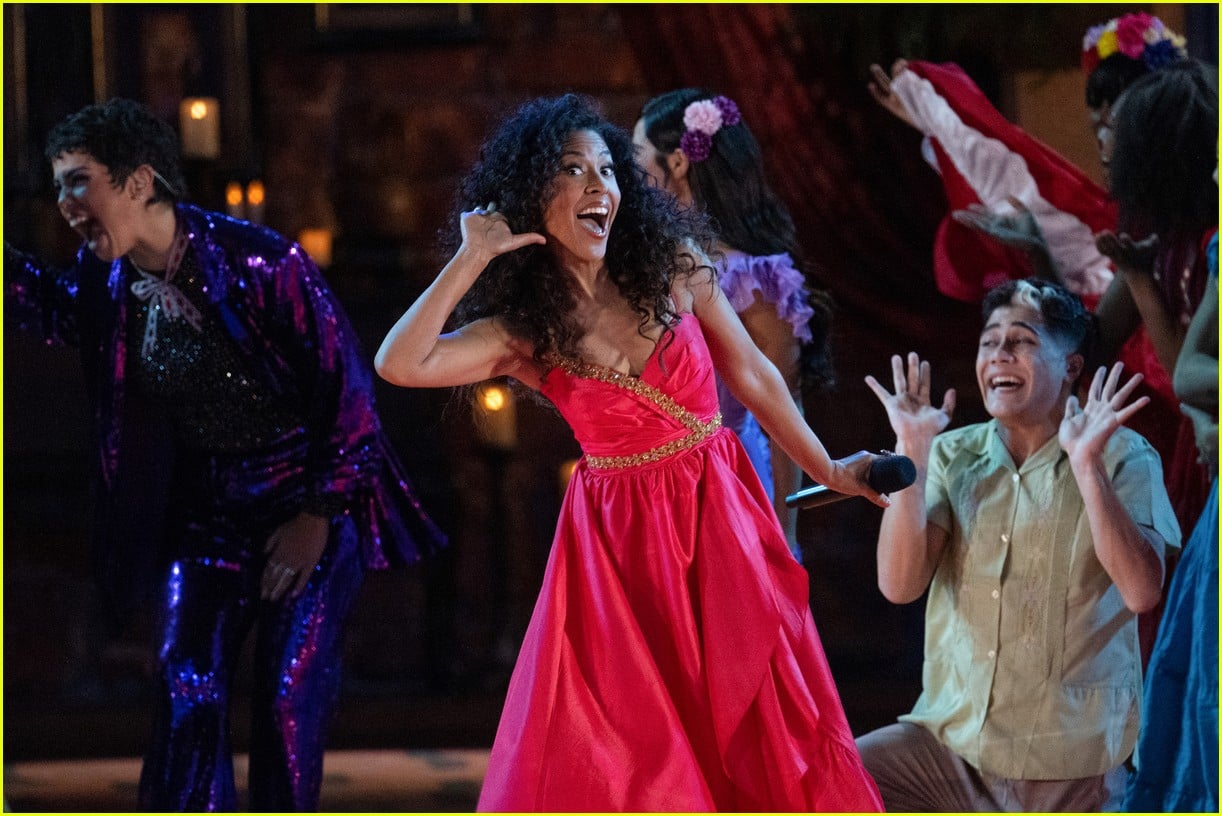 'Encanto at the Hollywood Bowl' Disney+ Special - Full Cast, Trailer & Photos Revealed!: Photo ...