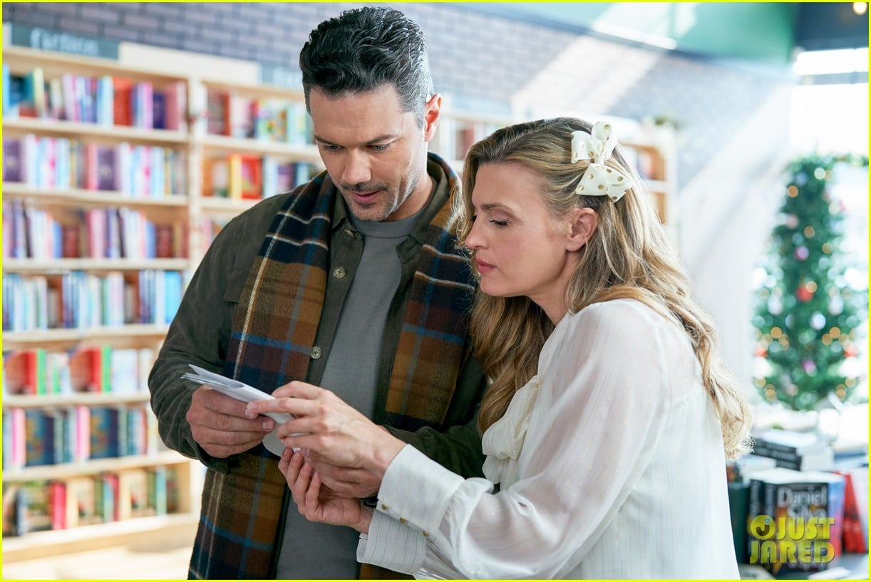 Ryan Paevey & Brooke D'Orsay Live The Storybook Christmas Experience in ...