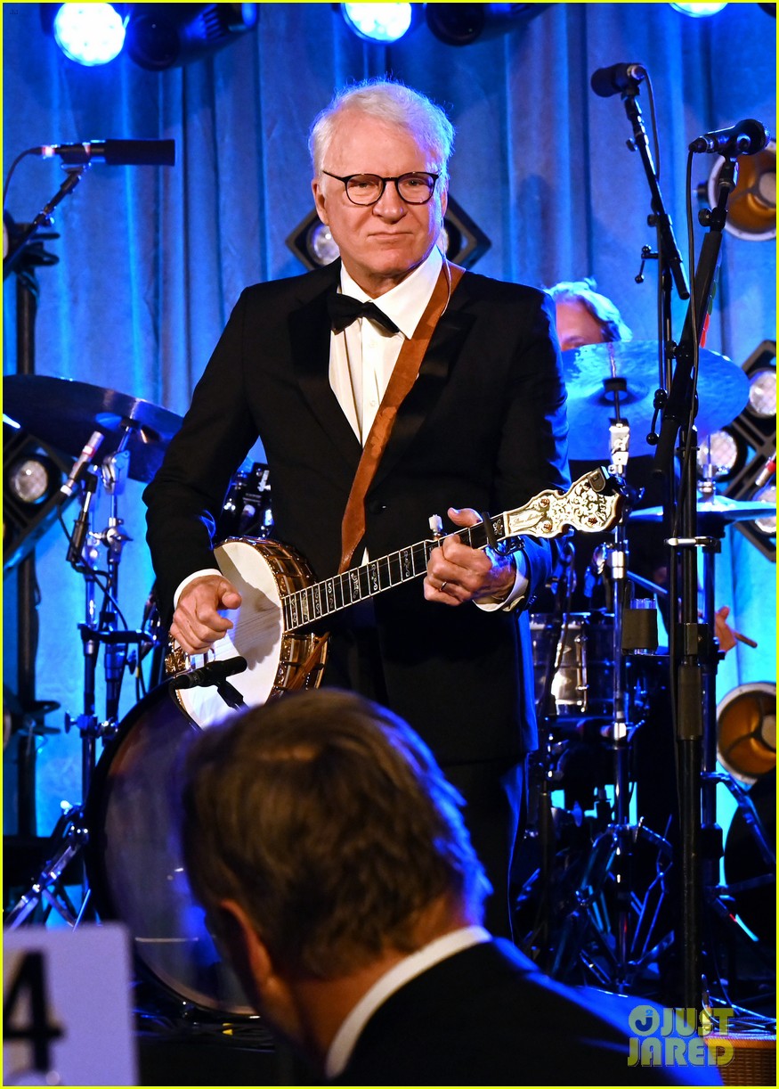 Jimmy Fallon Pokes Fun at Pete Davidson's Dating Life While Hosting The ...