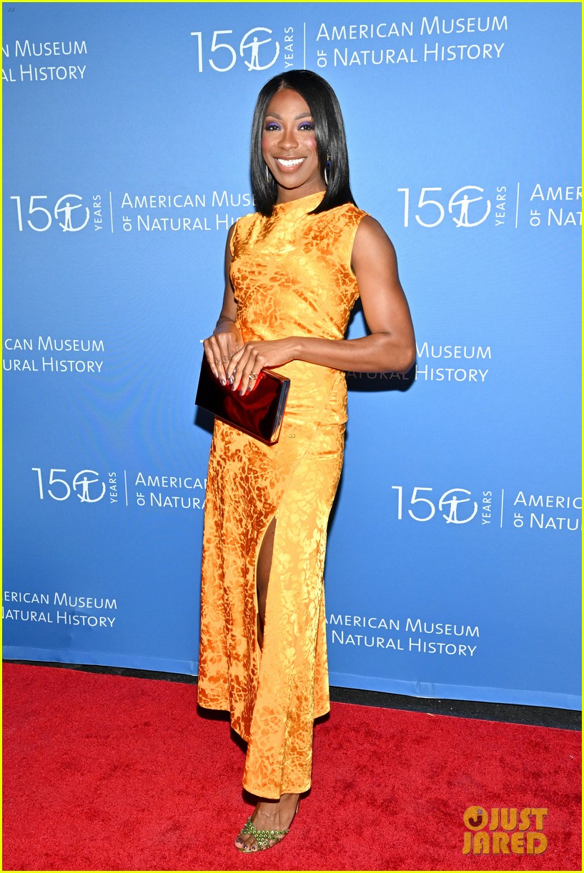 Jimmy Fallon Pokes Fun at Pete Davidson's Dating Life While Hosting The ...