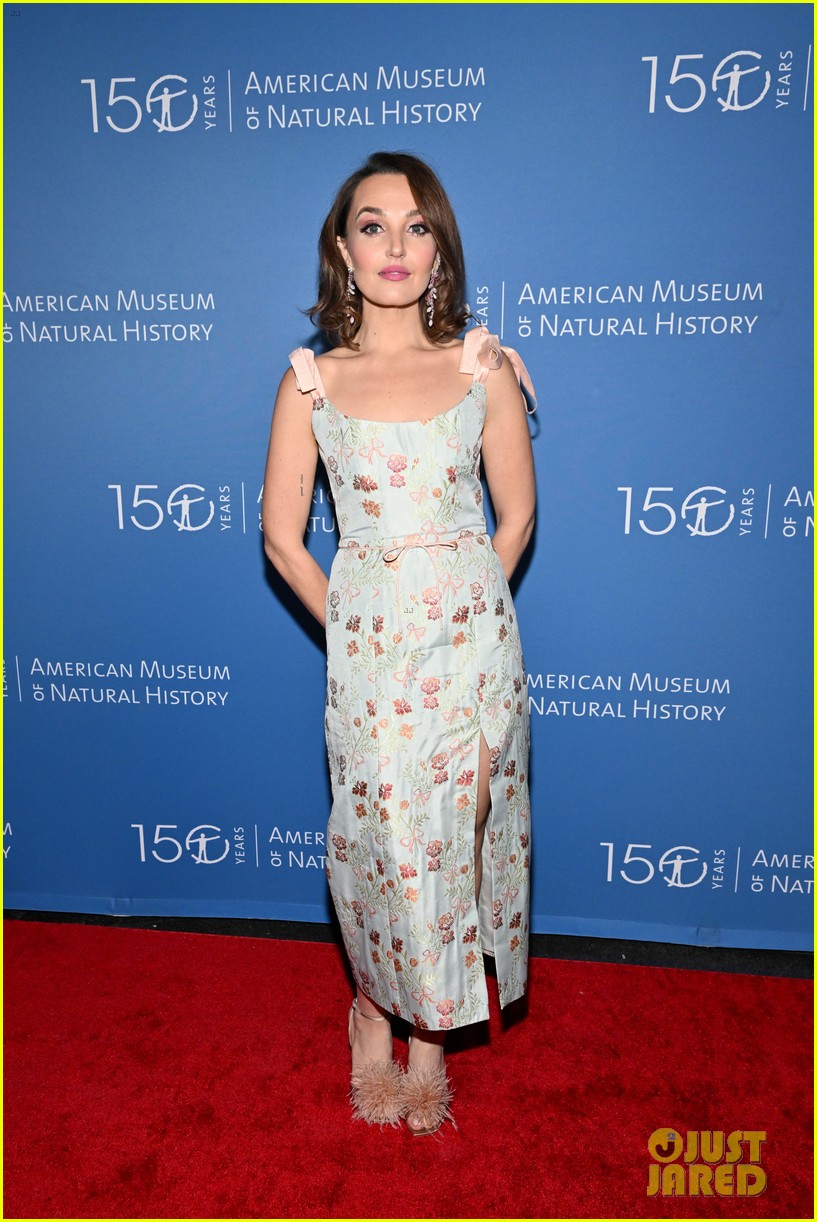 Jimmy Fallon Pokes Fun at Pete Davidson's Dating Life While Hosting The ...