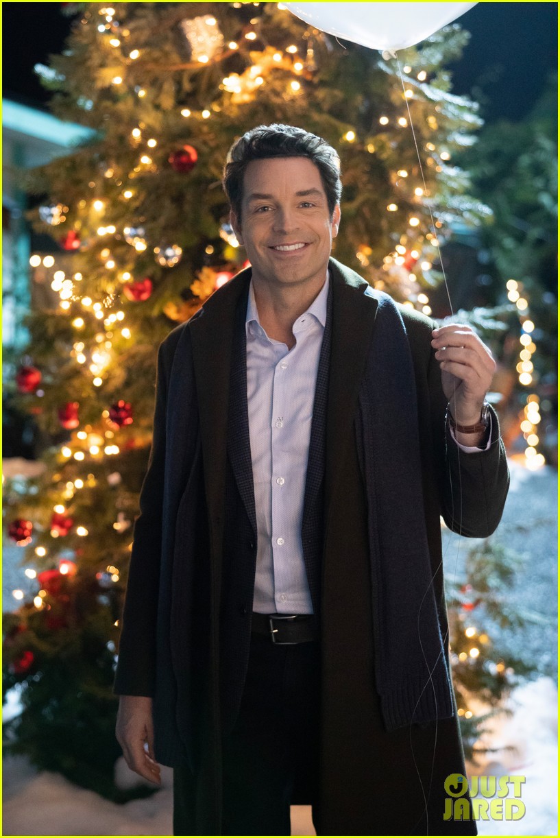 Brennan Elliott Had A Deep & Personal Connection to Hallmark's 'The ...