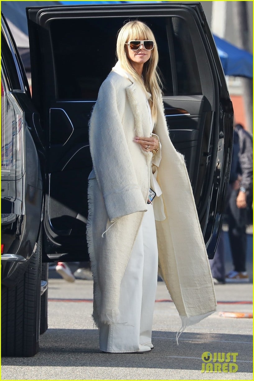 Heidi Klum Reimagines Beachwear While Filming 'Germany's Next Top Model ...