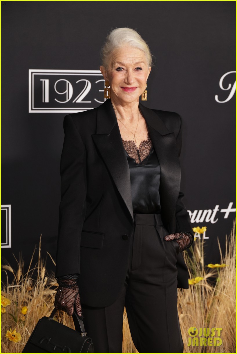 Photo: helen mirren harrison ford more 1923 series premiere event 28 ...
