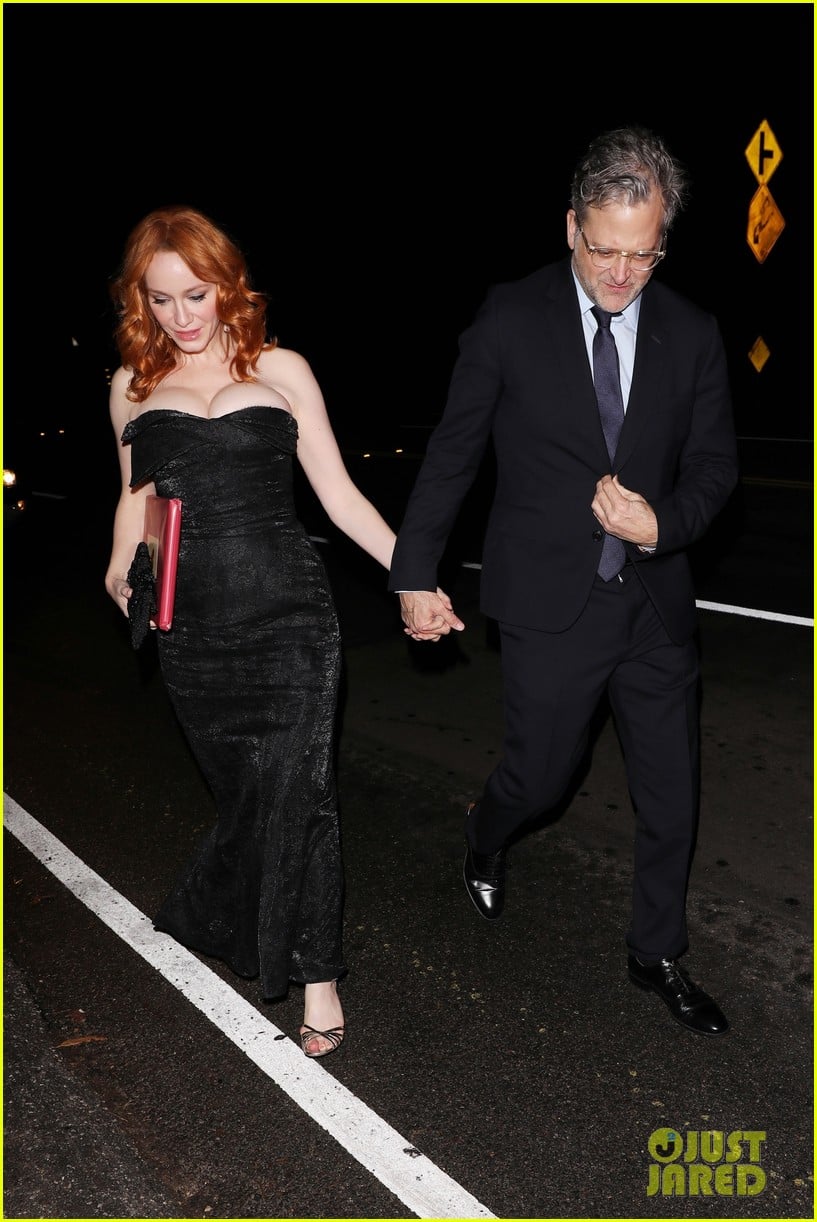 Christina Hendricks Kicks Off the Holiday Season at Jennifer Klein's ...