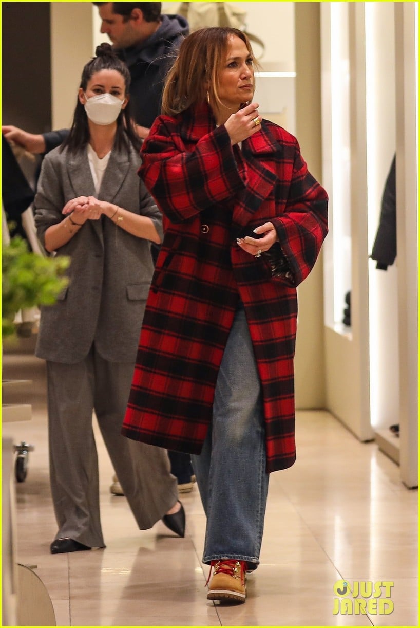Jennifer Lopez Keeps Warm in Plaid Jacket While Shopping in Beverly ...