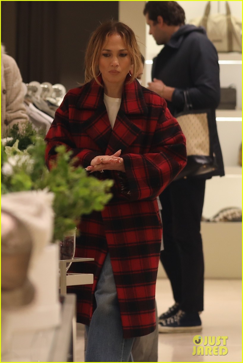 Jennifer Lopez Keeps Warm in Plaid Jacket While Shopping in Beverly ...