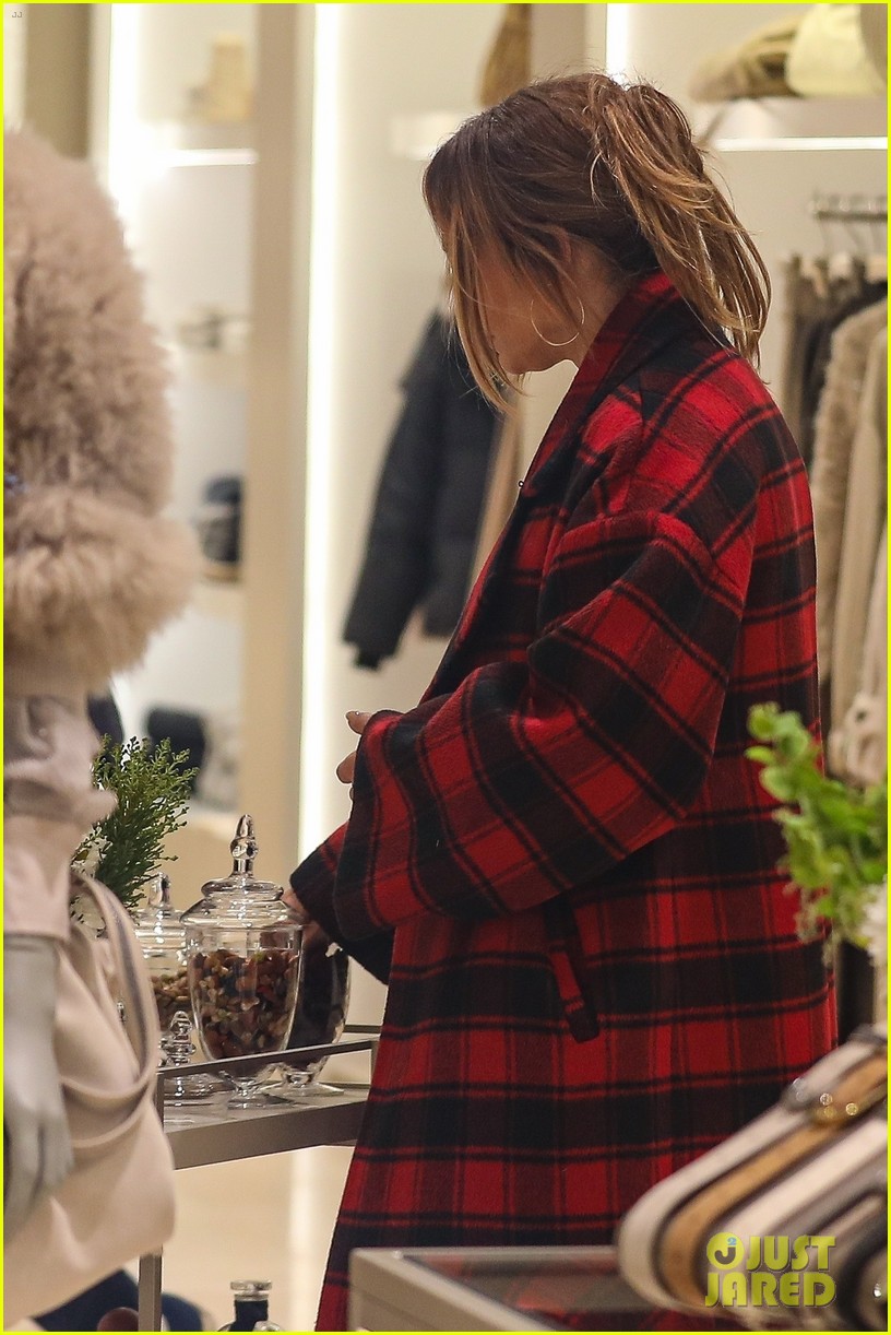 Jennifer Lopez Keeps Warm in Plaid Jacket While Shopping in Beverly ...