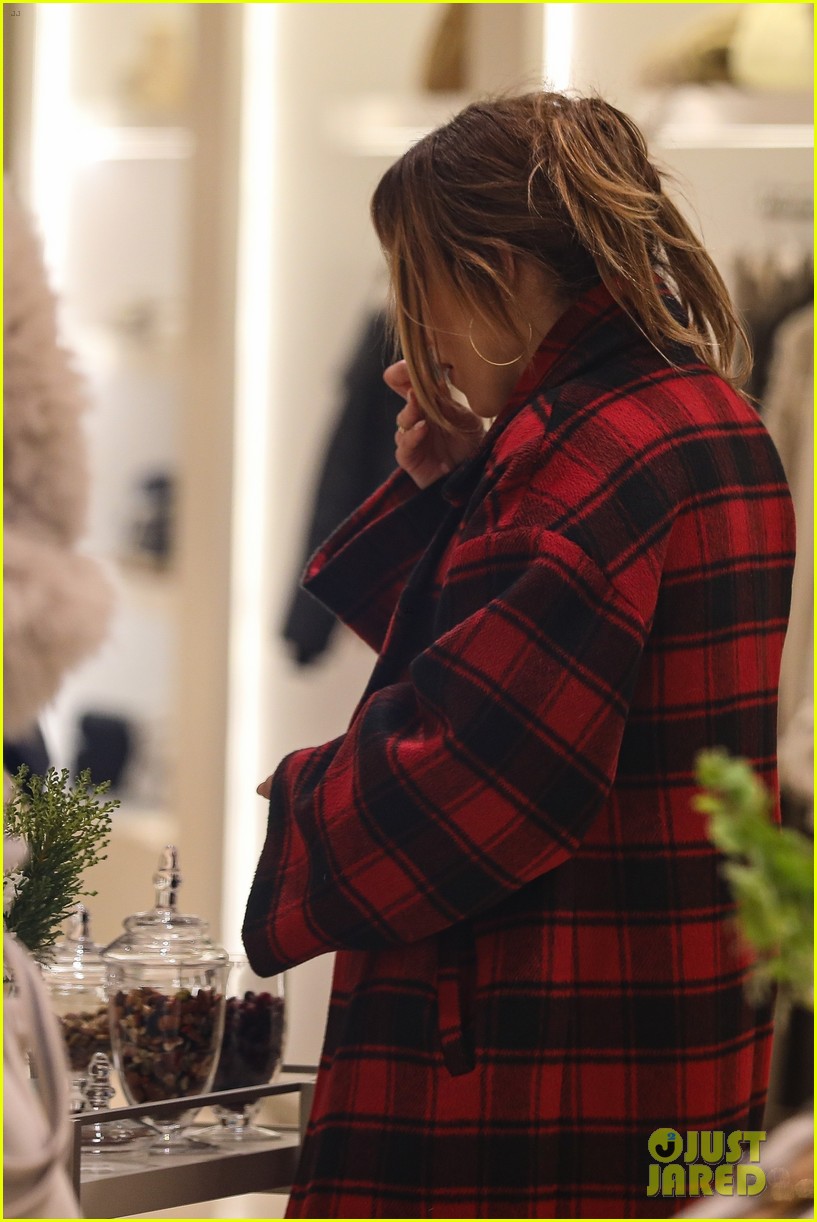 Jennifer Lopez Keeps Warm in Plaid Jacket While Shopping in Beverly ...