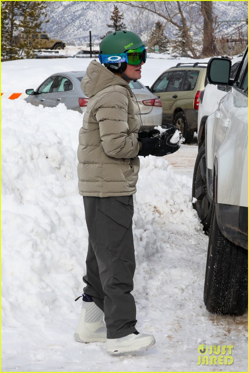 Justin Bieber & Kendall Jenner Hit the Slopes During Aspen Trip: Photo ...
