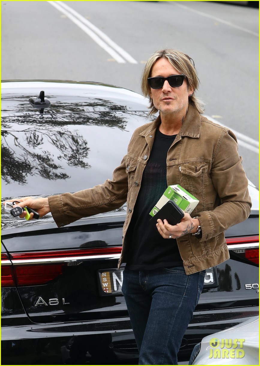 Nicole Kidman Visits Her Mom With Husband Keith Urban in Sydney: Photo ...